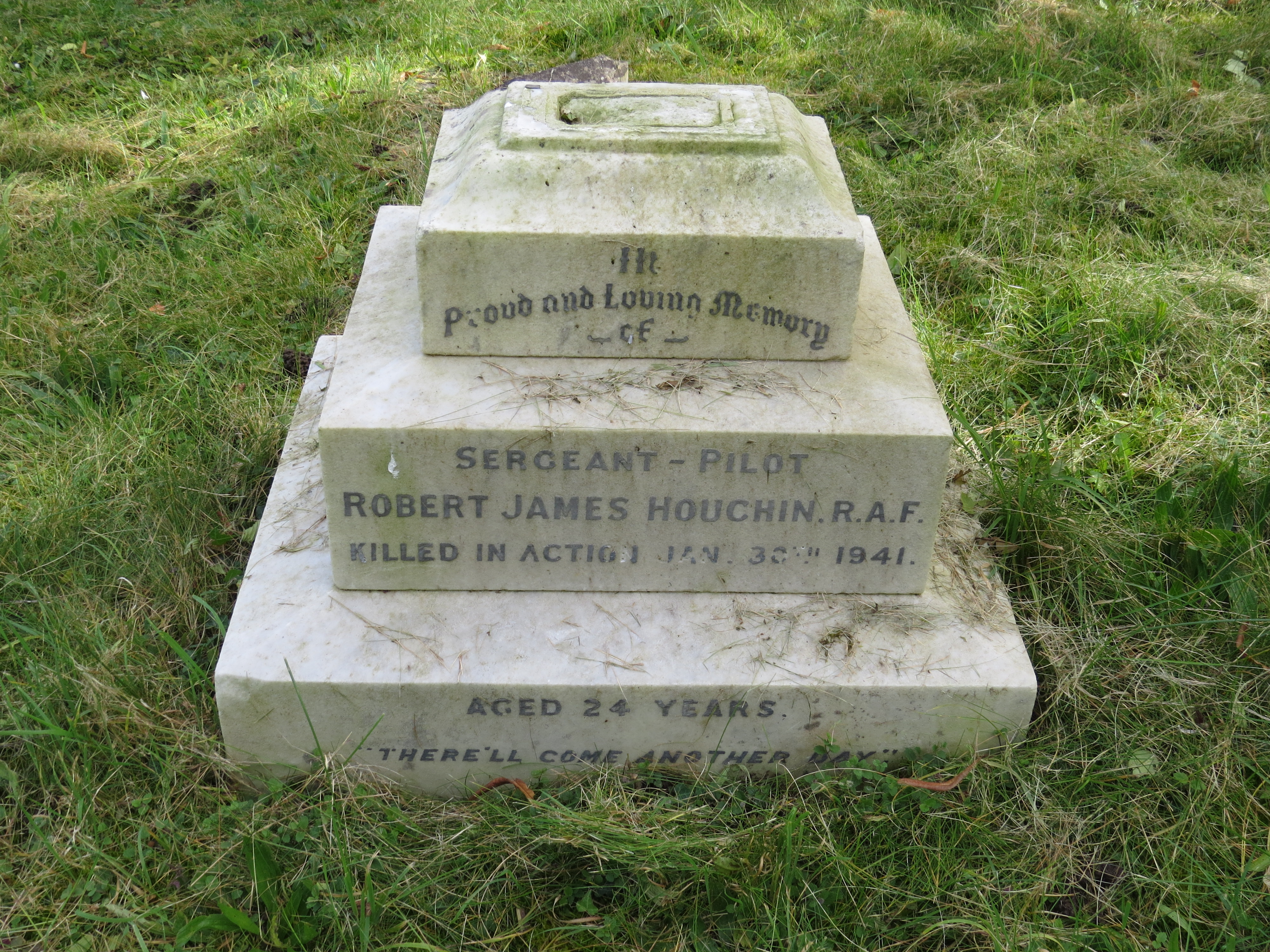 Robert James HOUCHIN (1916-1941) – Reading Old Cemetery